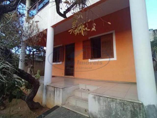 CASA À VENDA NO BAIRRO LUNDCEA
