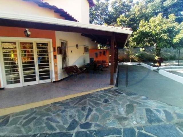 CASA À VENDA NO BAIRRO LAGOA MANSÕES