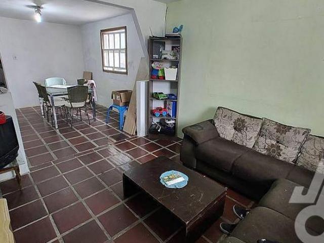 Casa à venda no bairro Laranjal em Pelotas/RS