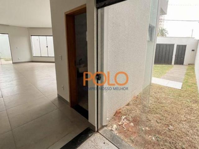 Casa à venda no bairro Laranjeiras em Uberlândia