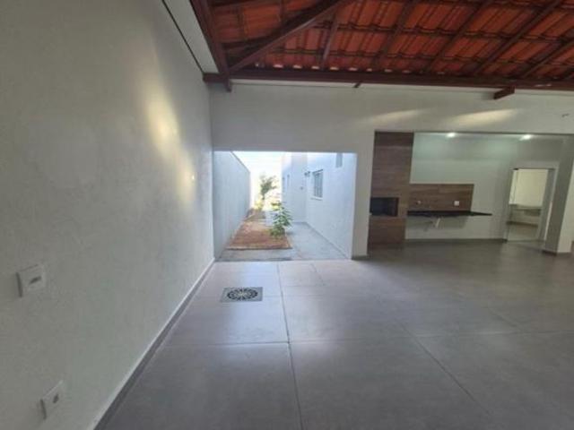 Casa à venda no bairro Laranjeiras em Uberlândia