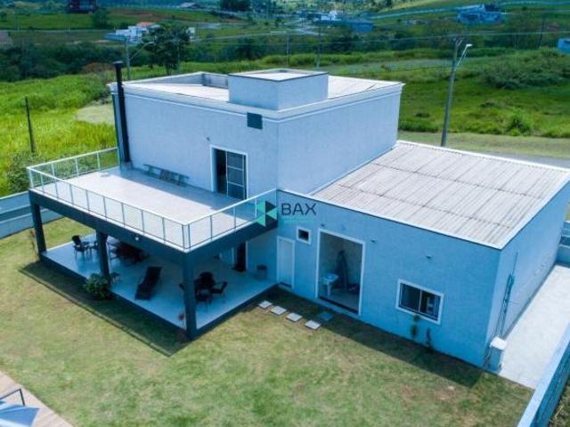 Casa à venda no bairro Loteamento Comercial e Residencial Village da Serra Tremembé/SP