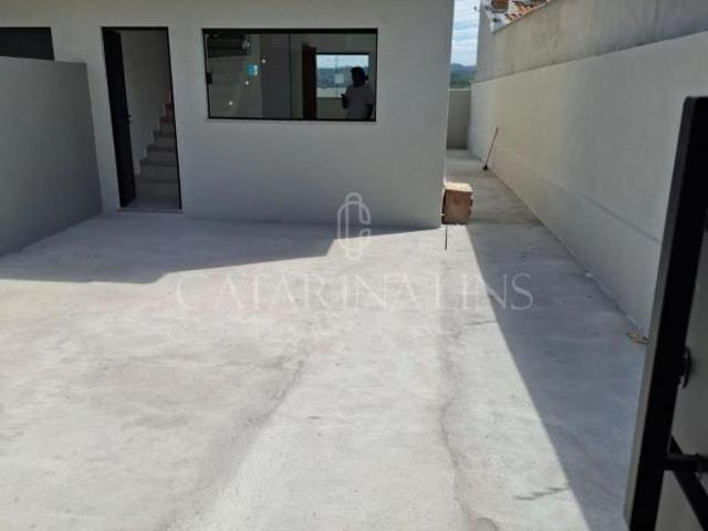 Casa à venda no bairro Loteamento Campo das Aroeiras Poços de Caldas/MG