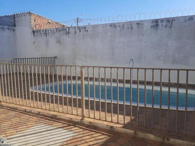 Casa à Venda No bairro Loteamento Parque Nova Esperança