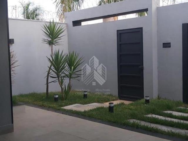 Casa à venda no bairro Loteamento Reserva Real Montes Claros/MG