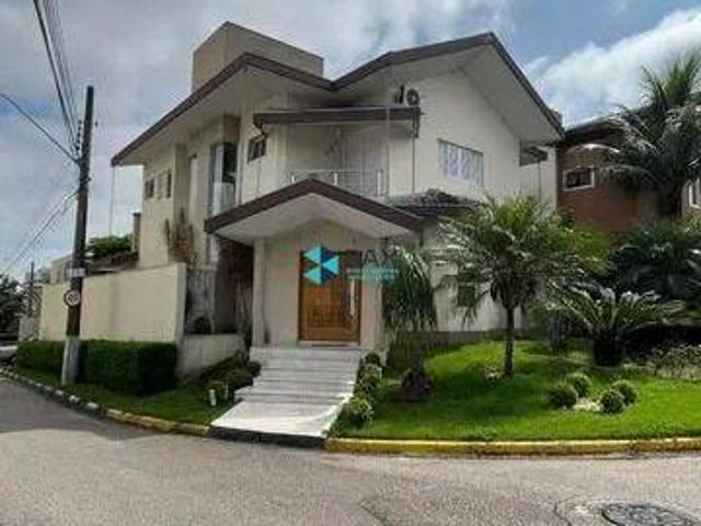 Casa à venda no bairro Loteamento Villa Branca Jacareí/SP