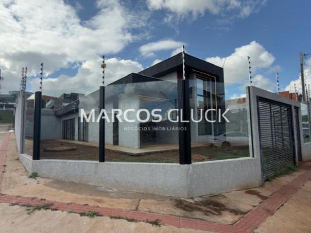 Casa à venda no bairro Pacaembú Londrina/PR, Norte