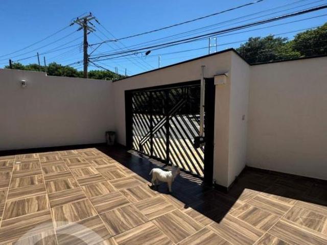 Casa à venda no bairro Parque Taquaral