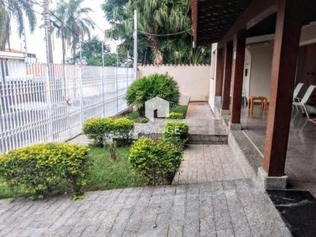 Casa à venda no bairro Parque Taquaral em Campinas