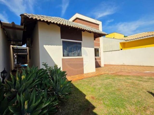 Casa à venda no bairro Parque Alvorada Dourados/MS