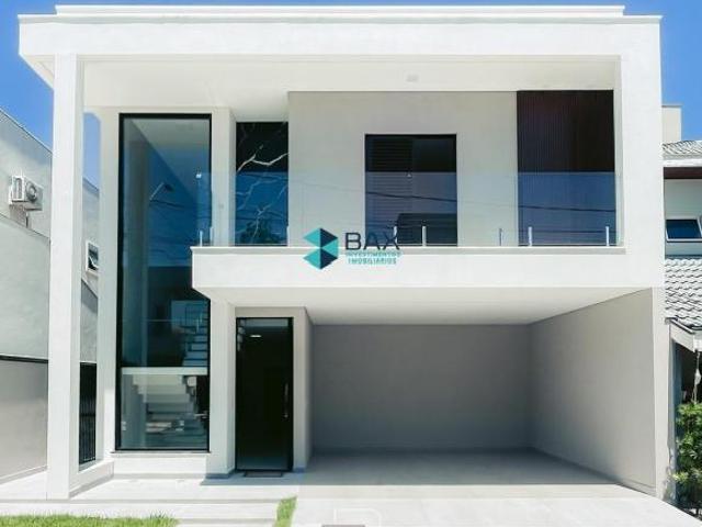Casa à venda no bairro Parque Califórnia Jacareí/SP