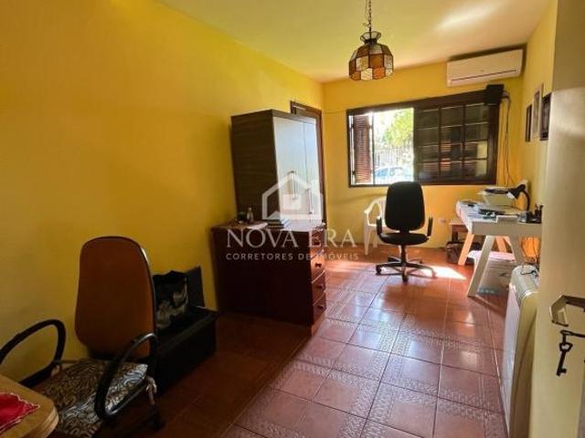 Casa à venda no bairro Parque da Matriz Cachoeirinha/RS