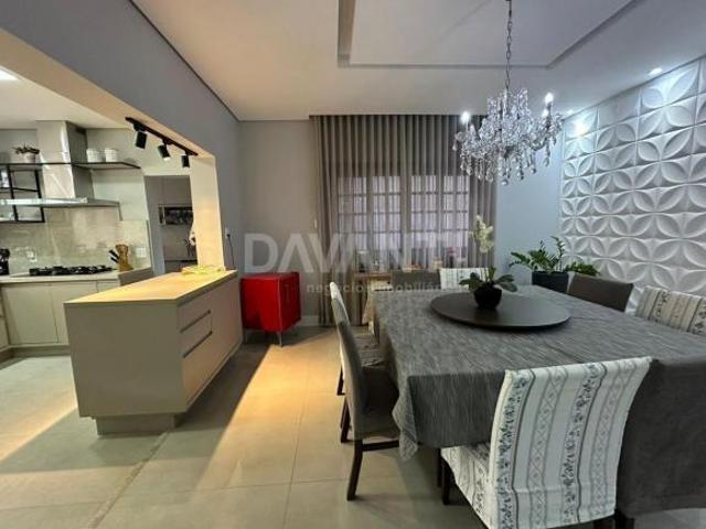 Casa à venda no bairro Parque das Universidade em Campinas na Davanti Imóveis
