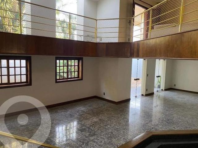 Casa à venda no bairro Parque das Universidades