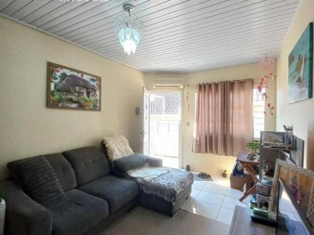 Casa à venda no bairro Parque Granja Esperança Cachoeirinha/RS
