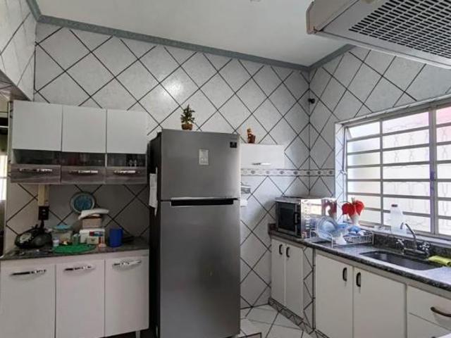 Casa à venda no bairro Parque Progresso