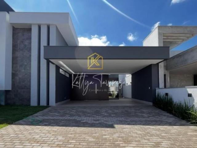 Casa à venda no bairro Parque Residencial Interlagos II Umuarama/PR