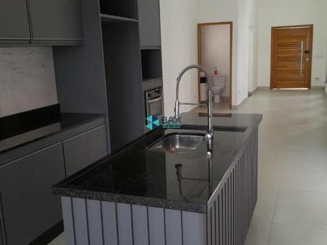 Casa à venda no bairro Parque Residencial Maria Elmira Caçapava/SP