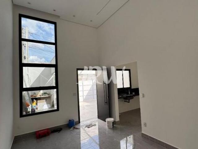 CASA A VENDA NO BAIRRO PARQUE RESIDENCIAL SABIAS NA CIDADE DE INDAIATUBA