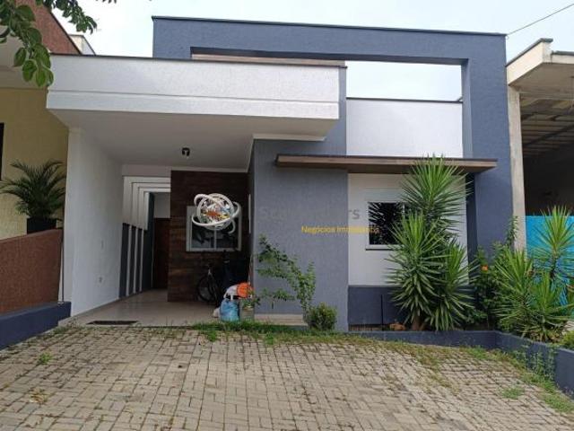 CASA A VENDA CONDOMINIO GOLDEN PARK