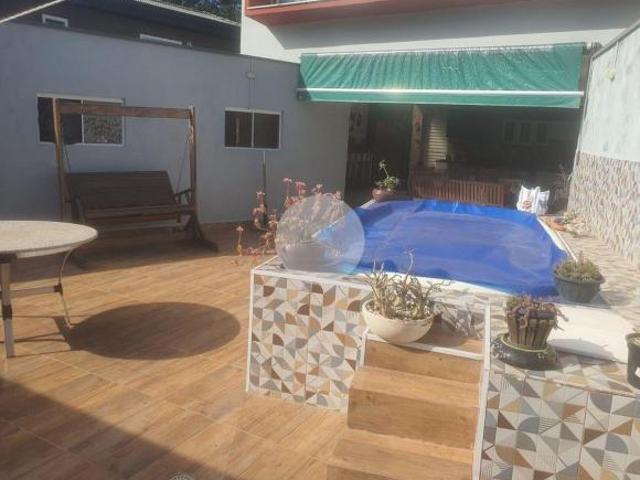 Casa à venda no bairro Parque Sinai em Santana de Parnaíba/SP