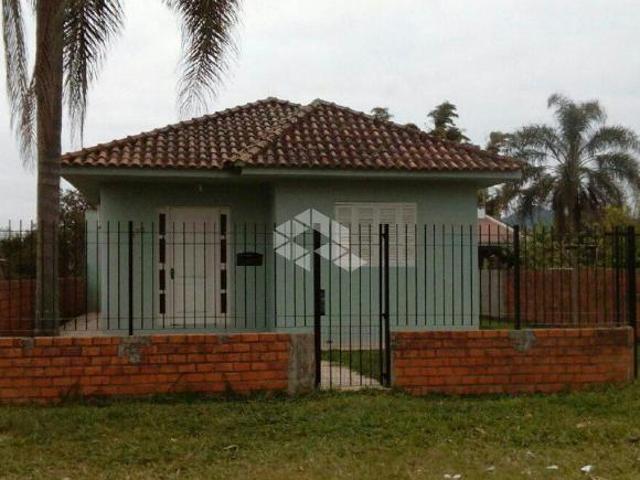 Casa à venda no bairro Pé de Plátano, em Santa Maria