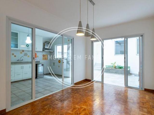 Casa à venda no bairro Perdizes, 171 m² de área útil em um terreno de 192 m², 4 quartos, sendo 1 suí