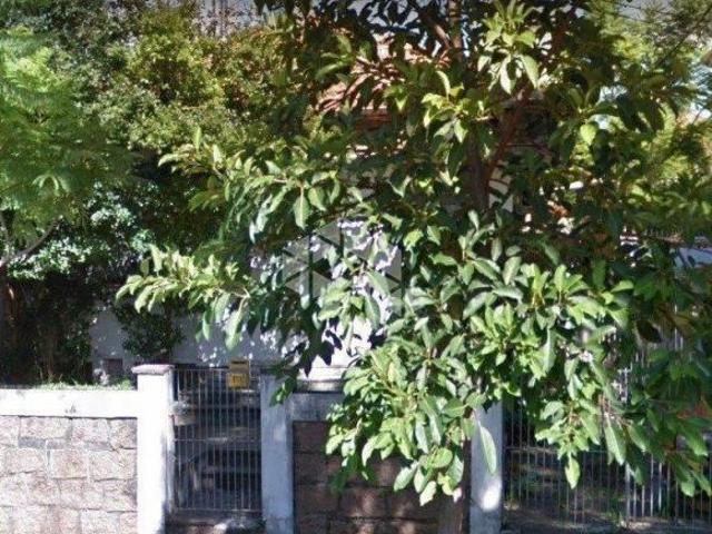Casa a venda no bairro Petrópolis