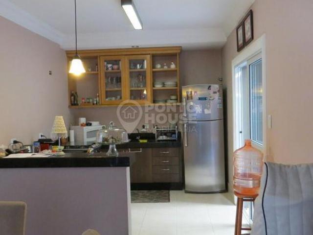 Casa à Venda no bairro Planalto Paulista, 3 Dormitórios, 3 Vagas, Local Nobre