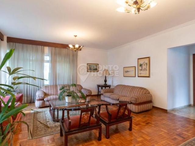 Casa à venda no bairro Planalto Paulista, 3 Dormitórios, 4 Vagas, Amplo Quintal