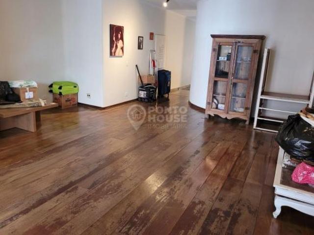Casa à Venda no bairro Planalto Paulista, 4 Suítes e 5 Vagas, Melhor Local
