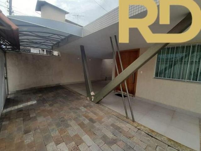 Casa à venda no bairro Pompéia