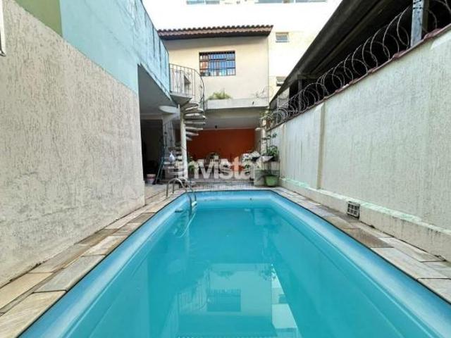 Casa à venda no bairro Pompéia