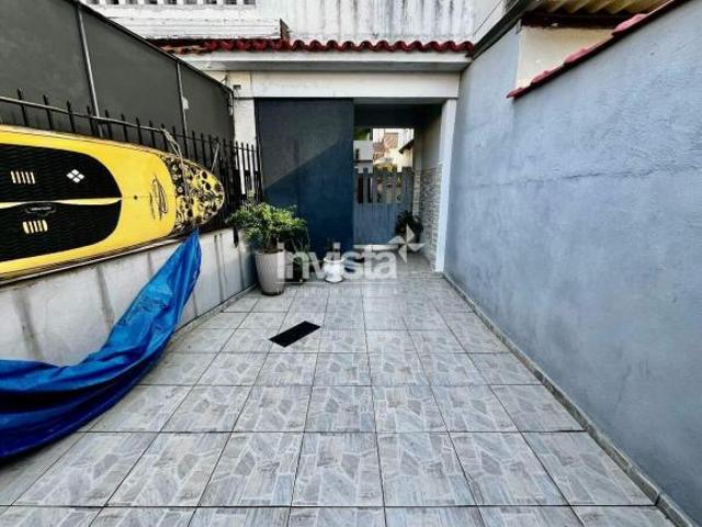 Casa à venda no bairro Ponta da Praia