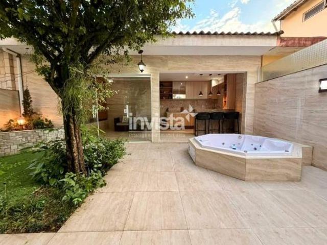 Casa à venda no bairro Ponta da Praia