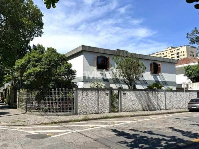 Casa à venda no bairro Ponta da Praia