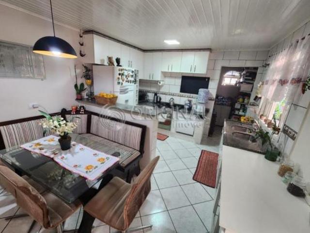Casa a venda no bairro Portão