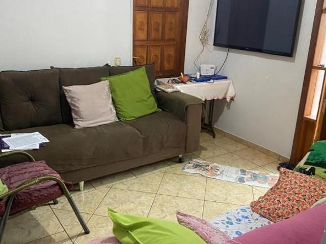 Casa à venda no bairro Portal das Torres Maringá/PREsta propriedade oferece uma área privativa de