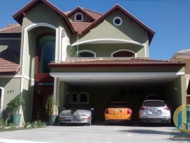 Casa à venda no bairro Residencial Morada das Estrelas Aldeia da Serra Barueri/SP