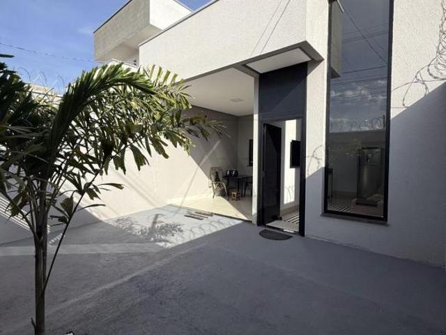 Casa à venda no bairro Residencial Parque das Palmeiras III Goianésia/GO
