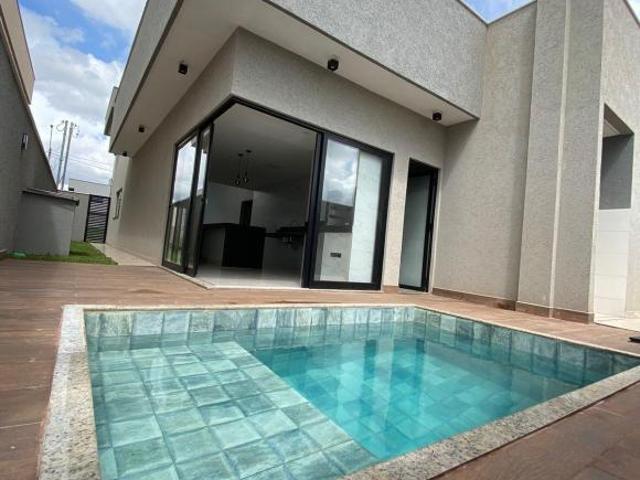 Casa à venda no bairro Residencial Parqville Jacarandá Aparecida de Goiânia/GO