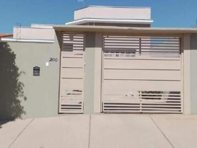 Casa à venda no bairro Residencial Vitória