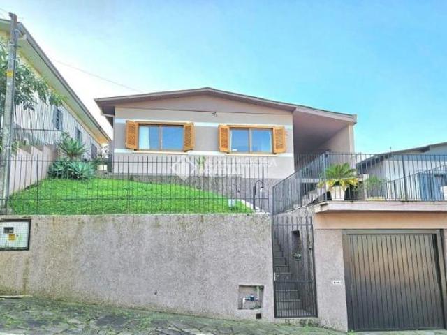 Casa à venda no bairro Rincão em Novo Hamburgo com 3 quartos