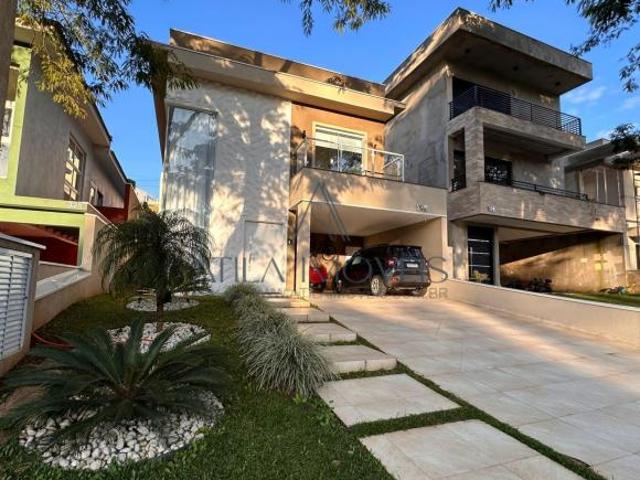 Casa à venda no bairro Suru Santana de Parnaíba/SP