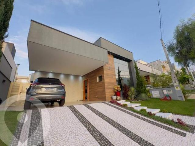 Casa à venda no bairro Swiss Park