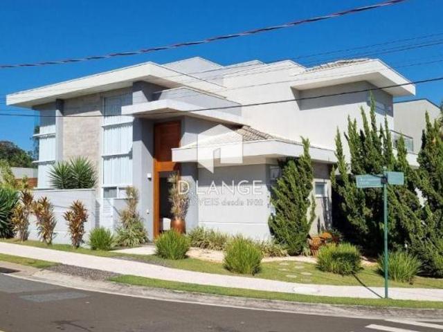 Casa à venda no bairro Swiss Park em Campinas