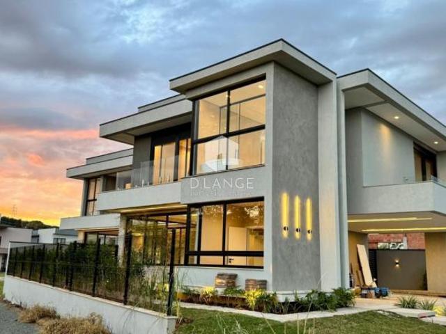 Casa à venda no bairro Swiss Park em Campinas SP