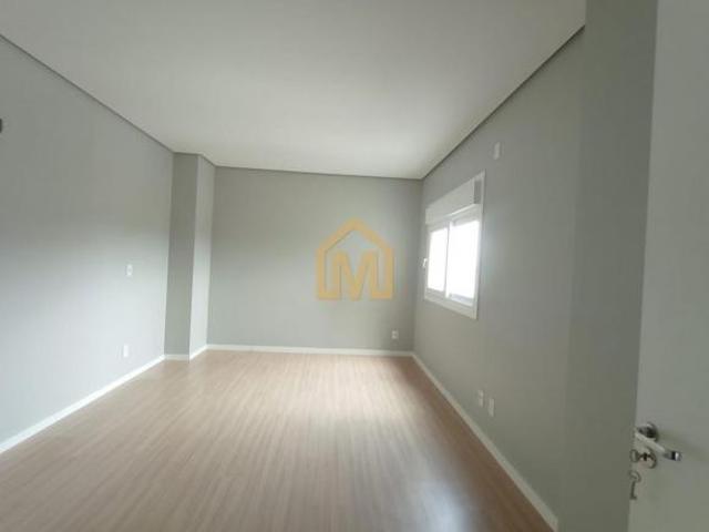 Casa à venda no bairro São Virgílio em Caxias do Sul/RS