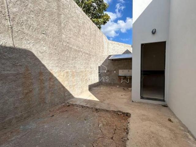 Casa à venda no bairro São Marcos com 2 quartos