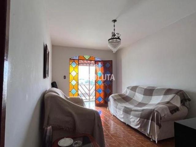 CASA À VENDA NO BAIRRO SAGRADO CORAÇÃO DE JESUS